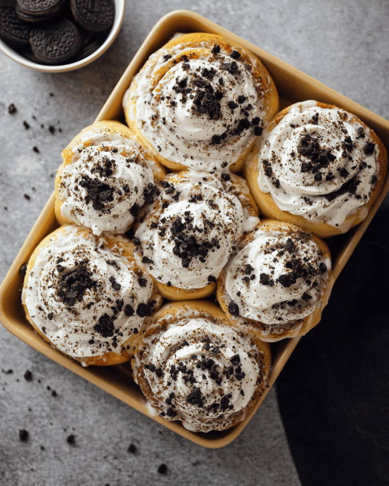Oreo Cinnamon Rolls - Justine Recipes